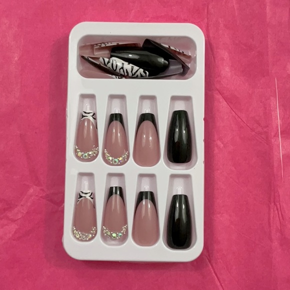 Makeup | 24 Pc Set Of Press On Nails | Poshmark